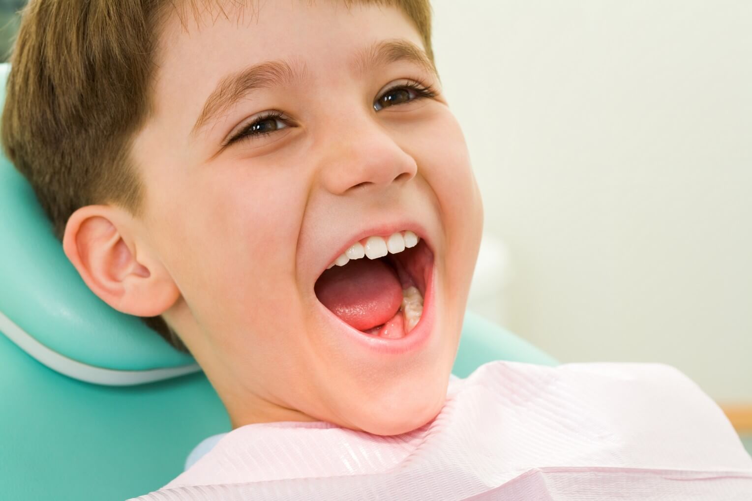 Soins dentaires pour les enfants - DentisteALaval.com